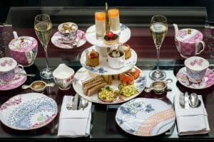 Cadeautip voor Moederdag: High Tea cadeaubon + Milka chocoladebox